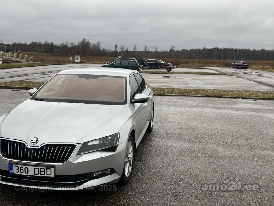 Pelēks Skoda SuperB 2018 Tallina, ar dzinēja tilpumu 2.00 L un nobraukumu 280 tūkst. km par 12500 €, foto 18 vietnē AUTOMOTO.COM.LV