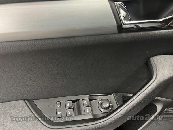 Grey Skoda SuperB 2018 in Tallinn, with an engine capacity of 1.40 L and mileage of 154 thousand km for 12900 €, photo 9 on AUTOMOTO.COM.LV