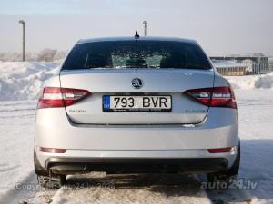 Pelēks Skoda SuperB 2018 Tallina, ar dzinēja tilpumu 1.80 L un nobraukumu 88 tūkst. km par 18900 €, foto 7 vietnē AUTOMOTO.COM.LV