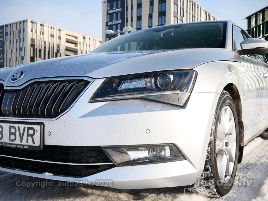 Pelēks Skoda SuperB 2018 Tallina, ar dzinēja tilpumu 1.80 L un nobraukumu 88 tūkst. km par 18900 €, foto 8 vietnē AUTOMOTO.COM.LV