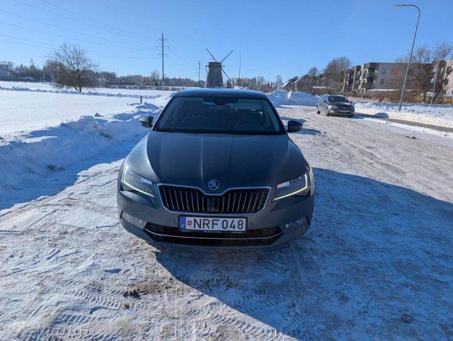 Grey Skoda SuperB 2018 in Siauliai, with an engine capacity of 1.80 L and mileage of 260 thousand km for 13750 €, photo 5 on AUTOMOTO.COM.LV