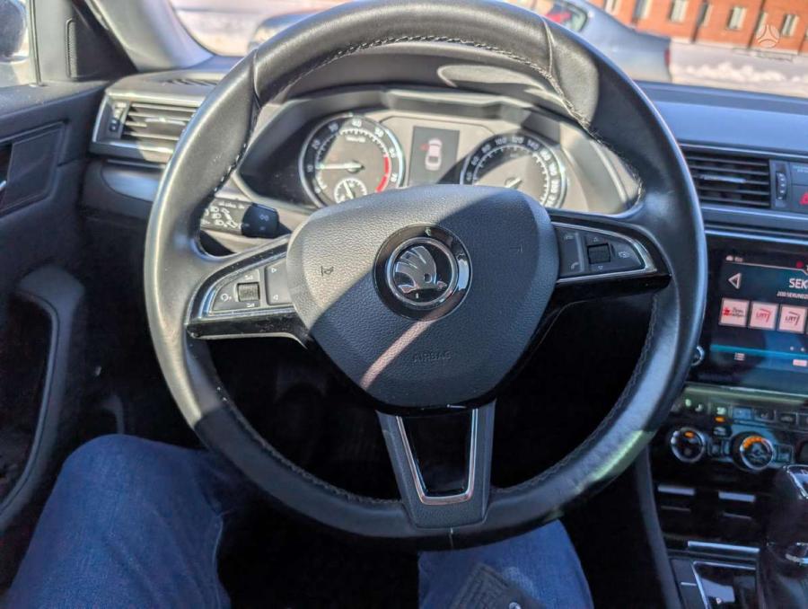 Grey Skoda SuperB 2018 in Siauliai, with an engine capacity of 1.80 L and mileage of 260 thousand km for 13750 €, photo 11 on AUTOMOTO.COM.LV
