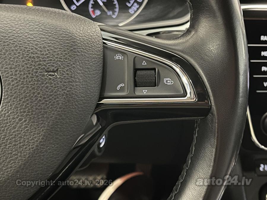 Pelēks Skoda SuperB 2018 Tallina, ar dzinēja tilpumu 1.80 L un nobraukumu 170 tūkst. km par 13900 €, foto 13 vietnē AUTOMOTO.COM.LV
