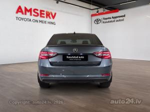 Grey Skoda SuperB 2018 in Tallinn, with an engine capacity of 1.80 L and mileage of 142 thousand km for 15990 €, photo 5 on AUTOMOTO.COM.LV