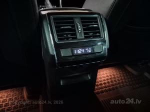 Grey Skoda SuperB 2018 in Tallinn, with an engine capacity of 1.80 L and mileage of 142 thousand km for 15990 €, photo 19 on AUTOMOTO.COM.LV