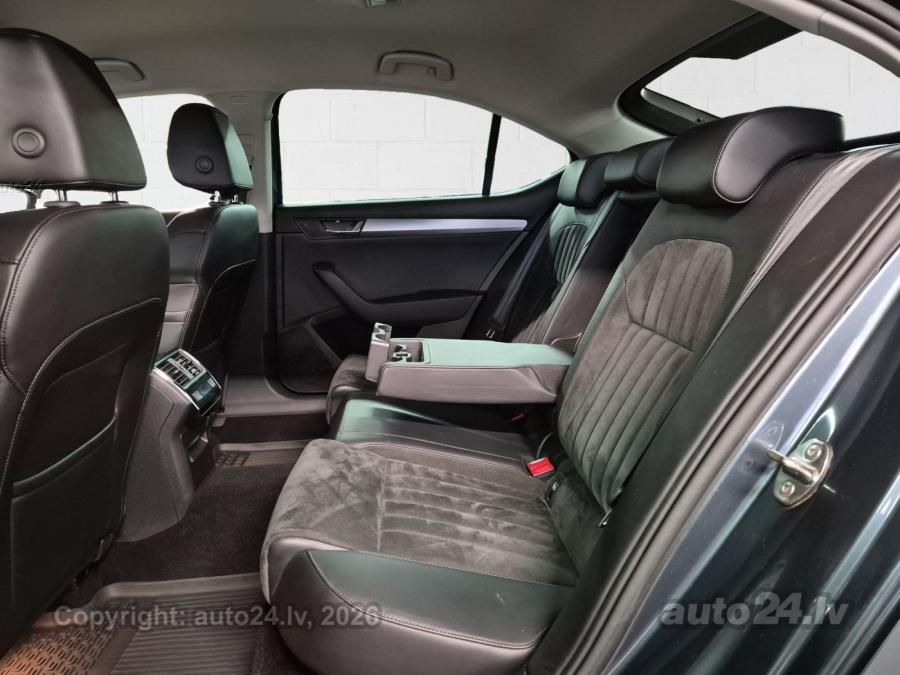 Grey Skoda SuperB 2018 in Tallinn, with an engine capacity of 1.80 L and mileage of 142 thousand km for 15990 €, photo 20 on AUTOMOTO.COM.LV
