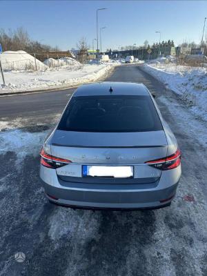 Pelēks Skoda SuperB 2019 Viļņa, ar dzinēja tilpumu 1.97 L un nobraukumu 226 tūkst. km par 17000 €, foto 2 vietnē AUTOMOTO.COM.LV