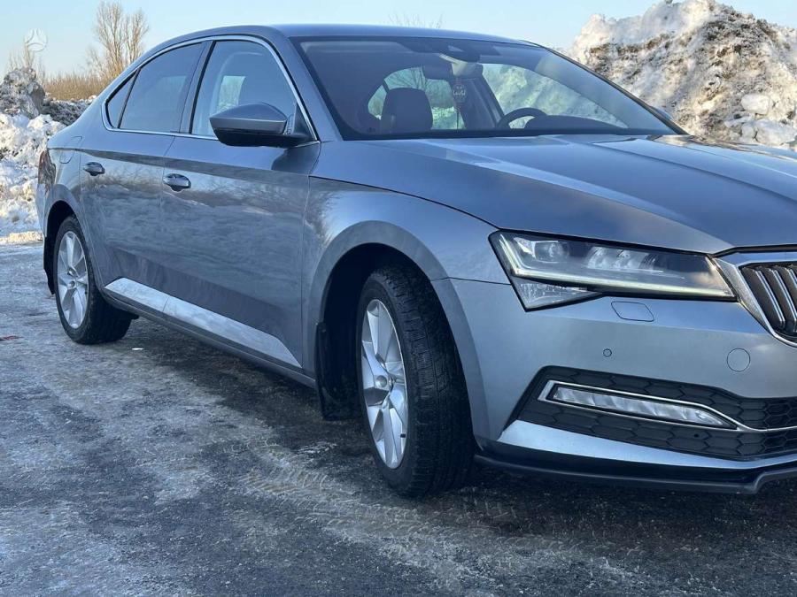 Pelēks Skoda SuperB 2019 Viļņa, ar dzinēja tilpumu 1.97 L un nobraukumu 226 tūkst. km par 17000 €, foto 5 vietnē AUTOMOTO.COM.LV