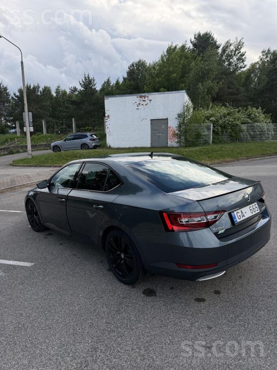 Grey Skoda SuperB 2019 in Riga, with an engine capacity of 1.50 L and mileage of 89 thousand km for 21000 €, photo 5 on AUTOMOTO.COM.LV
