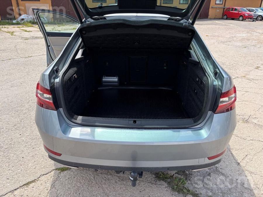 Pelēks Skoda SuperB 2019 Saldus, ar dzinēja tilpumu 2.00 L un nobraukumu 272 tūkst. km par 19900 €, foto 6 vietnē AUTOMOTO.COM.LV