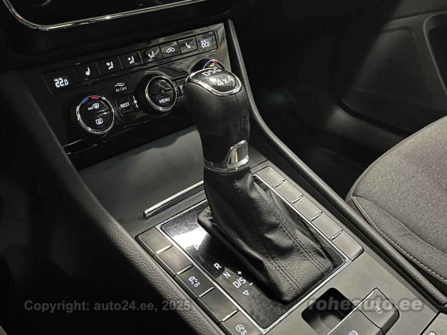 Pelēks Skoda SuperB 2020 Tallina, ar dzinēja tilpumu 2.00 L un nobraukumu 226 tūkst. km par 12900 €, foto 5 vietnē AUTOMOTO.COM.LV