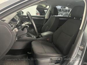 Pelēks Skoda SuperB 2020 Tallina, ar dzinēja tilpumu 2.00 L un nobraukumu 150 tūkst. km par 15700 €, foto 8 vietnē AUTOMOTO.COM.LV