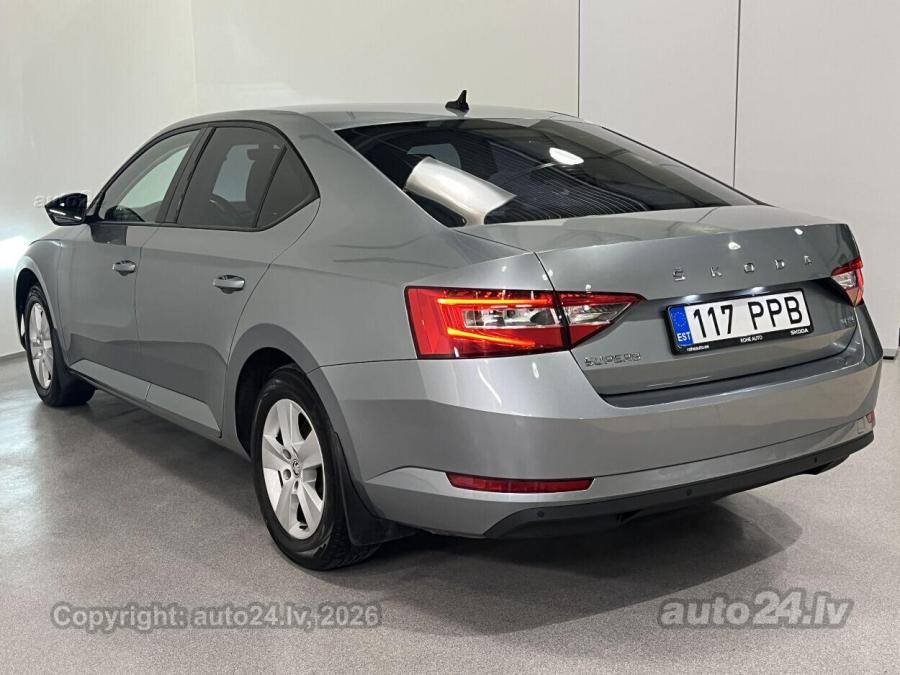 Pelēks Skoda SuperB 2020 Tallina, ar dzinēja tilpumu 2.00 L un nobraukumu 150 tūkst. km par 15700 €, foto 24 vietnē AUTOMOTO.COM.LV