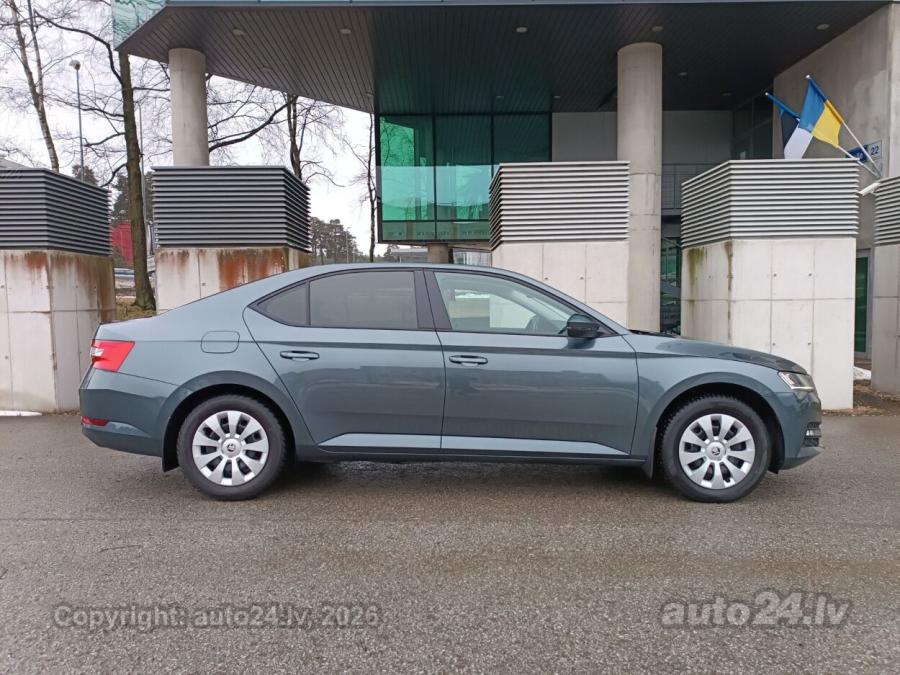 Grey Skoda SuperB 2020 in Tallinn, with an engine capacity of 2.00 L and mileage of 150 thousand km for 17770 €, photo 6 on AUTOMOTO.COM.LV