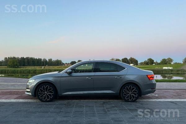 Skoda SuperB 2020 Rīga vietnē Pelēks Skoda SuperB 2020 Rīga, ar dzinēja tilpumu 2.00 L un nobraukumu 147 tūkst. km par 20900 €, foto 1 vietnē AUTOMOTO.COM.LV