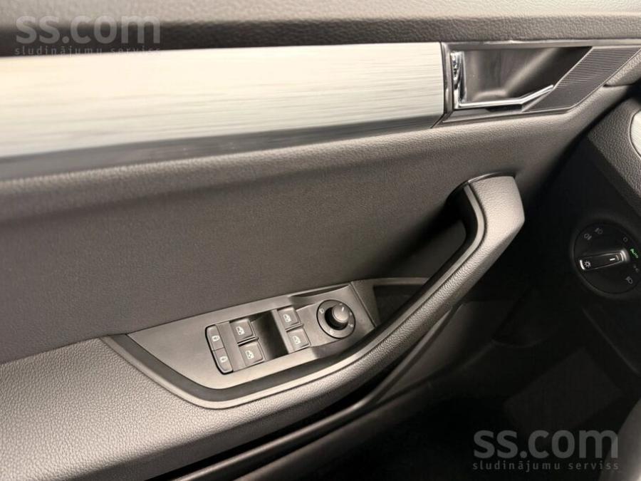 Grey Skoda SuperB 2021 in Riga, with an engine capacity of 1.40 L and mileage of 121 thousand km for 20490 €, photo 25 on AUTOMOTO.COM.LV