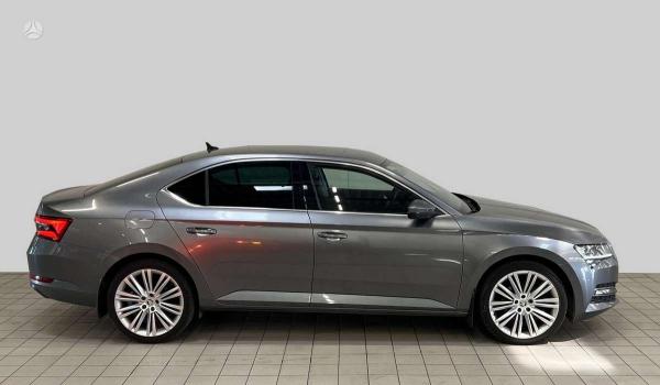 Grey Skoda SuperB 2023 in Kaunas, with an engine capacity of 1.97 L and mileage of 117 thousand km for 23000 €, photo 3 on AUTOMOTO.COM.LV