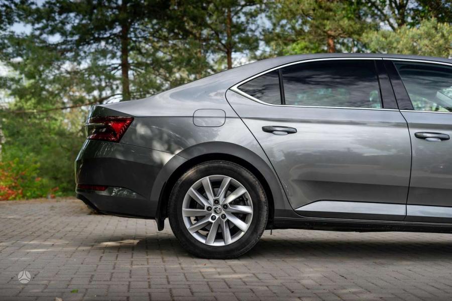 Pelēks Skoda SuperB 2023 Kauņa, ar dzinēja tilpumu 1.98 L un nobraukumu 116 tūkst. km par 23200 €, foto 7 vietnē AUTOMOTO.COM.LV