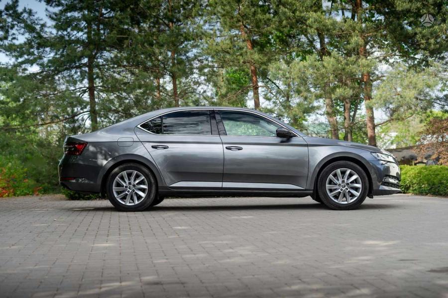 Pelēks Skoda SuperB 2023 Kauņa, ar dzinēja tilpumu 1.98 L un nobraukumu 116 tūkst. km par 23200 €, foto 9 vietnē AUTOMOTO.COM.LV
