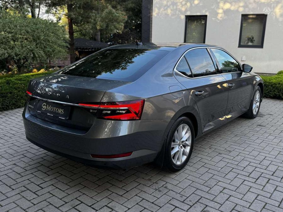 Pelēks Skoda SuperB 2023 Kauņa, ar dzinēja tilpumu 1.98 L un nobraukumu 116 tūkst. km par 23200 €, foto 23 vietnē AUTOMOTO.COM.LV