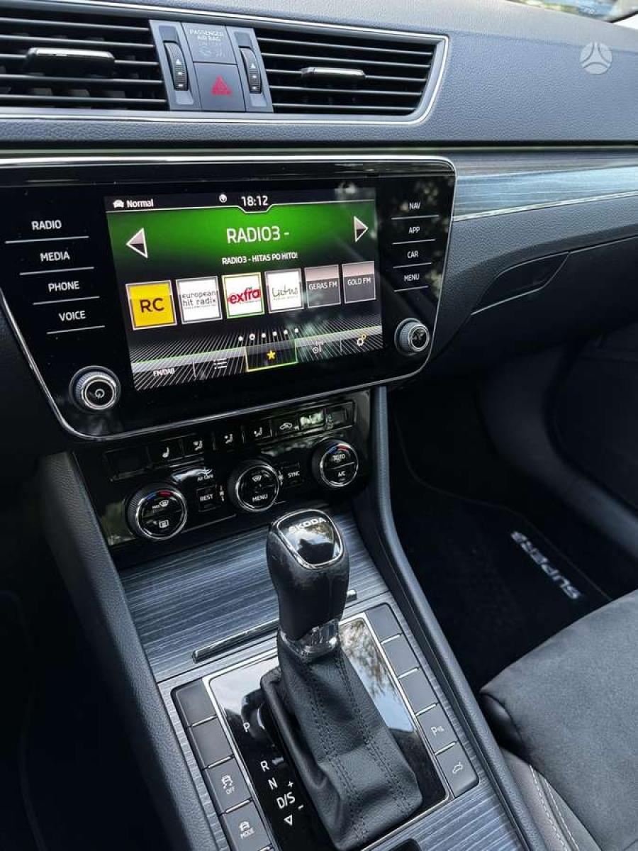 Pelēks Skoda SuperB 2023 Kauņa, ar dzinēja tilpumu 1.98 L un nobraukumu 116 tūkst. km par 23200 €, foto 37 vietnē AUTOMOTO.COM.LV