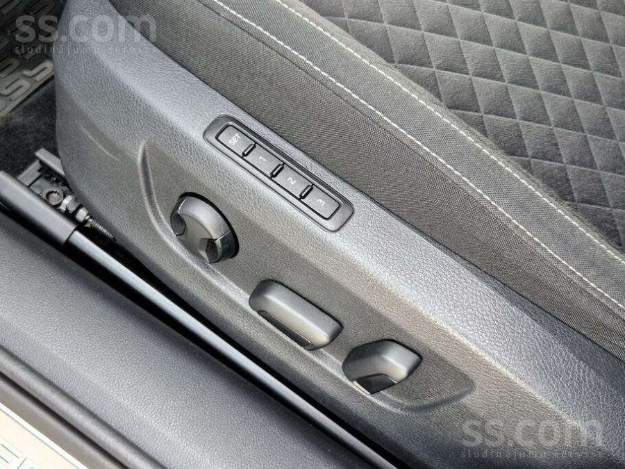 Pelēks Skoda SuperB 2023 Rīga, ar dzinēja tilpumu 1.50 L un nobraukumu 76 tūkst. km par 22590 €, foto 16 vietnē AUTOMOTO.COM.LV