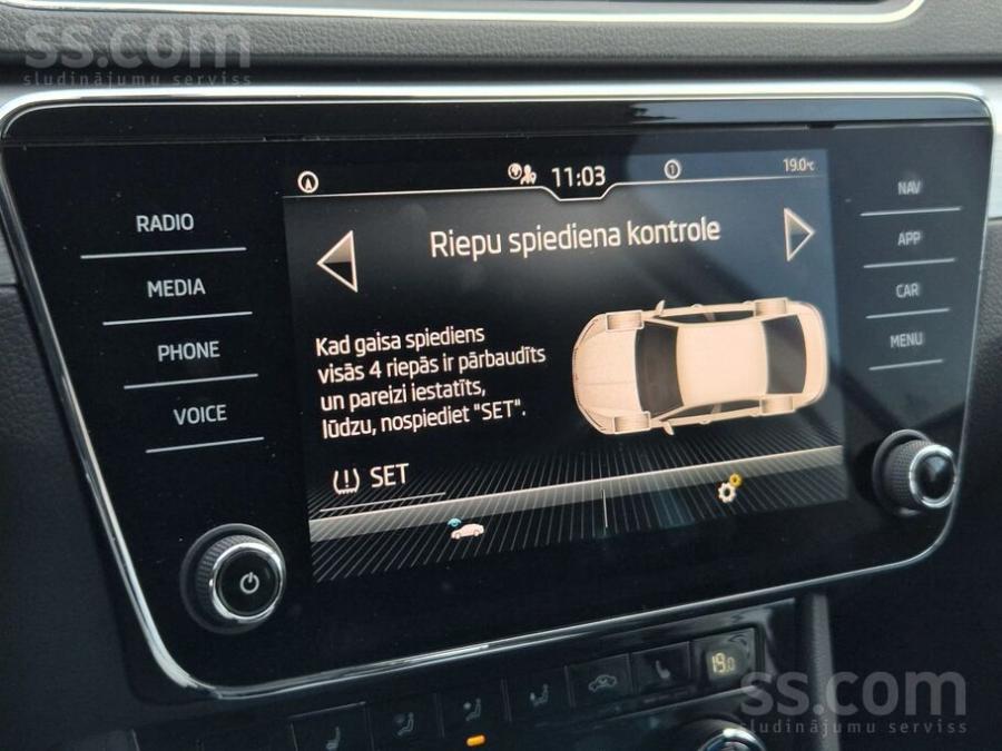 Pelēks Skoda SuperB 2023 Rīga, ar dzinēja tilpumu 1.50 L un nobraukumu 76 tūkst. km par 22590 €, foto 20 vietnē AUTOMOTO.COM.LV