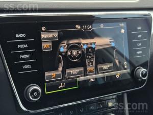 Pelēks Skoda SuperB 2023 Rīga, ar dzinēja tilpumu 1.50 L un nobraukumu 76 tūkst. km par 22590 €, foto 22 vietnē AUTOMOTO.COM.LV