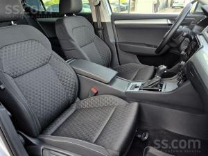 Pelēks Skoda SuperB 2023 Rīga, ar dzinēja tilpumu 1.50 L un nobraukumu 76 tūkst. km par 22590 €, foto 25 vietnē AUTOMOTO.COM.LV