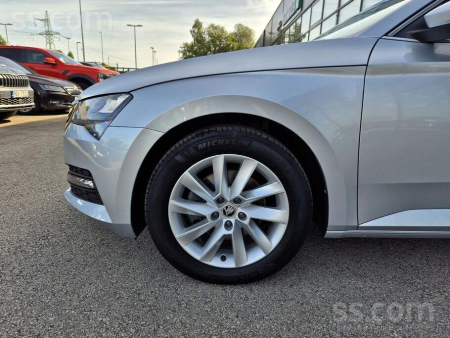 Pelēks Skoda SuperB 2023 Rīga, ar dzinēja tilpumu 1.50 L un nobraukumu 76 tūkst. km par 22590 €, foto 29 vietnē AUTOMOTO.COM.LV
