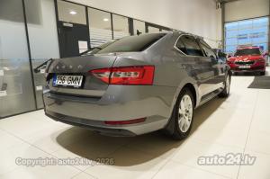 Grey Skoda SuperB 2024 in Tallinn, with an engine capacity of 1.50 L and mileage of 35 thousand km for 26200 €, photo 4 on AUTOMOTO.COM.LV