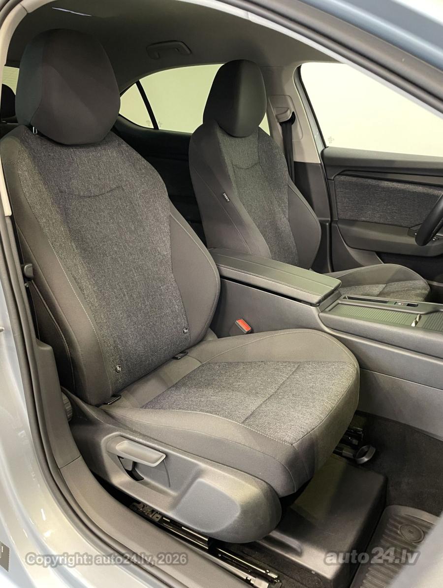 Pelēks Skoda SuperB 2024 Tallina, ar dzinēja tilpumu 1.50 L un nobraukumu 49 tūkst. km par 29990 €, foto 11 vietnē AUTOMOTO.COM.LV