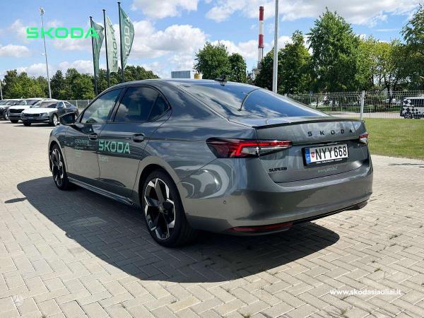 Grey Skoda SuperB 2025 in Siauliai, with an engine capacity of 1.50 L and mileage of 20 thousand km for 37900 €, photo 5 on AUTOMOTO.COM.LV