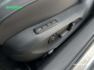 Pelēks Skoda SuperB 2025 Šauļi, ar dzinēja tilpumu 1.50 L un nobraukumu 20 tūkst. km par 37900 €, foto 19 vietnē AUTOMOTO.COM.LV