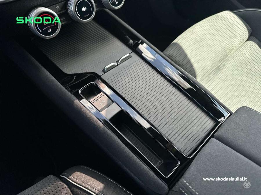 Pelēks Skoda SuperB 2025 Šauļi, ar dzinēja tilpumu 1.50 L un nobraukumu 20 tūkst. km par 37900 €, foto 38 vietnē AUTOMOTO.COM.LV