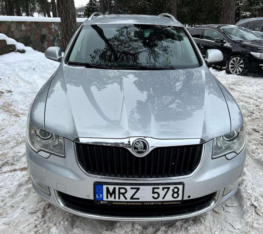 Pelēks Skoda SuperB 2010 Viļņa, ar dzinēja tilpumu 1.80 L un nobraukumu 326 tūkst. km par 3700 €, foto 5 vietnē AUTOMOTO.COM.LV