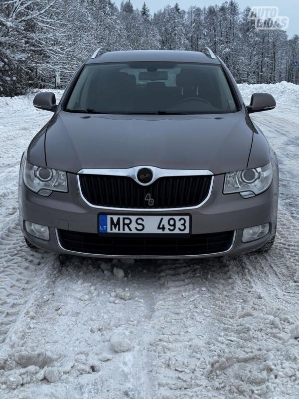Grey Skoda SuperB 2010 in Telschi, with an engine capacity of 2.00 L and mileage of 320 thousand km for 5200 €, photo 1 on AUTOMOTO.COM.LV