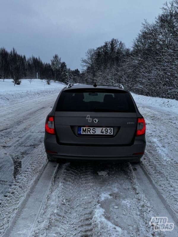 Grey Skoda SuperB 2010 in Telschi, with an engine capacity of 2.00 L and mileage of 320 thousand km for 5200 €, photo 4 on AUTOMOTO.COM.LV