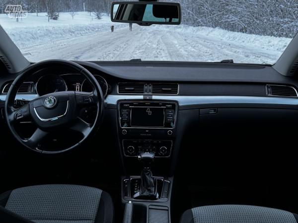 Grey Skoda SuperB 2010 in Telschi, with an engine capacity of 2.00 L and mileage of 320 thousand km for 5200 €, photo 8 on AUTOMOTO.COM.LV
