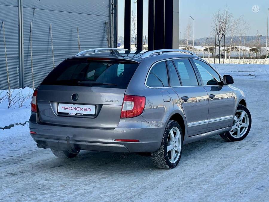 Grey Skoda SuperB 2010 in Vilnius, with an engine capacity of 1.97 L and mileage of 390 thousand km for 4790 €, photo 4 on AUTOMOTO.COM.LV