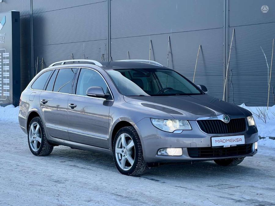 Grey Skoda SuperB 2010 in Vilnius, with an engine capacity of 1.97 L and mileage of 390 thousand km for 4790 €, photo 7 on AUTOMOTO.COM.LV