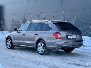 Grey Skoda SuperB 2010 in Vilnius, with an engine capacity of 1.97 L and mileage of 390 thousand km for 4790 €, photo 8 on AUTOMOTO.COM.LV