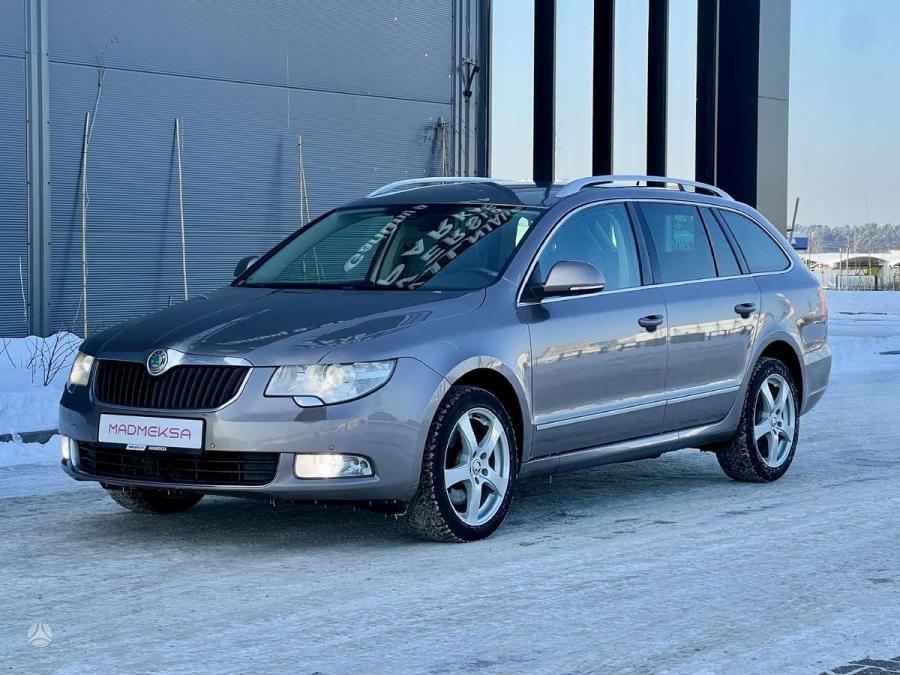 Grey Skoda SuperB 2010 in Vilnius, with an engine capacity of 1.97 L and mileage of 390 thousand km for 4790 €, photo 9 on AUTOMOTO.COM.LV