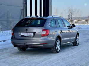 Grey Skoda SuperB 2010 in Vilnius, with an engine capacity of 1.97 L and mileage of 390 thousand km for 4790 €, photo 10 on AUTOMOTO.COM.LV