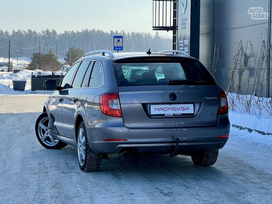 Pelēks Skoda SuperB 2010 Viļņa, ar dzinēja tilpumu 2.00 L un nobraukumu 390 tūkst. km par 4790 €, foto 17 vietnē AUTOMOTO.COM.LV