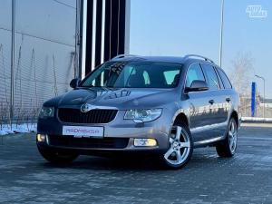 Grey Skoda SuperB 2010 in Vilnius, with an engine capacity of 2.00 L and mileage of 390 thousand km for 4490 €, photo 3 on AUTOMOTO.COM.LV