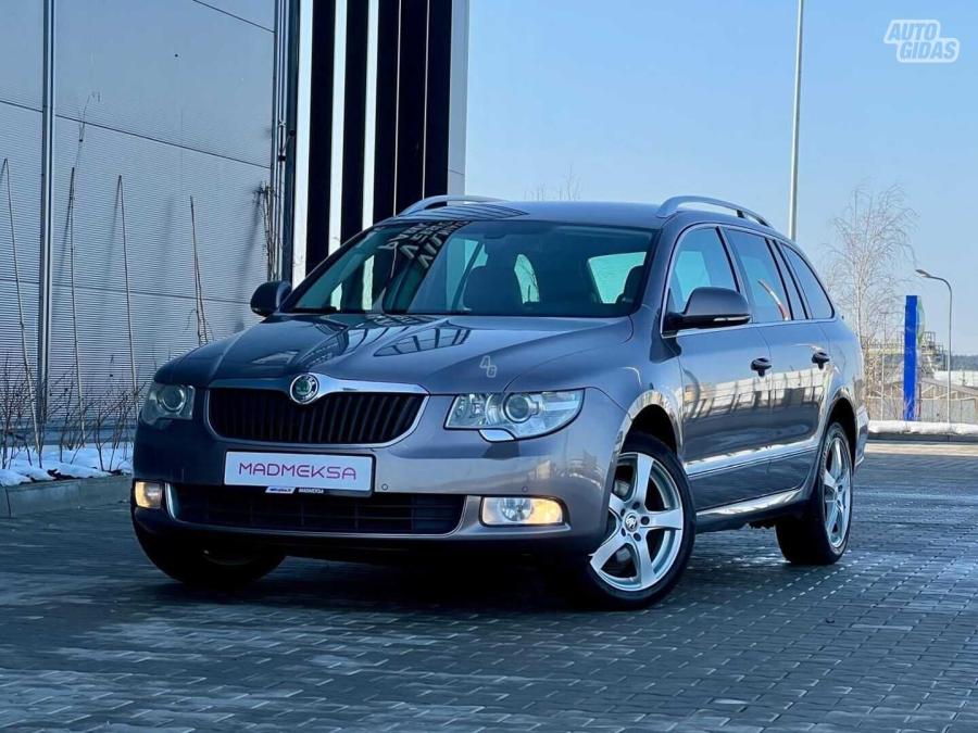 Grey Skoda SuperB 2010 in Vilnius, with an engine capacity of 2.00 L and mileage of 390 thousand km for 4490 €, photo 3 on AUTOMOTO.COM.LV
