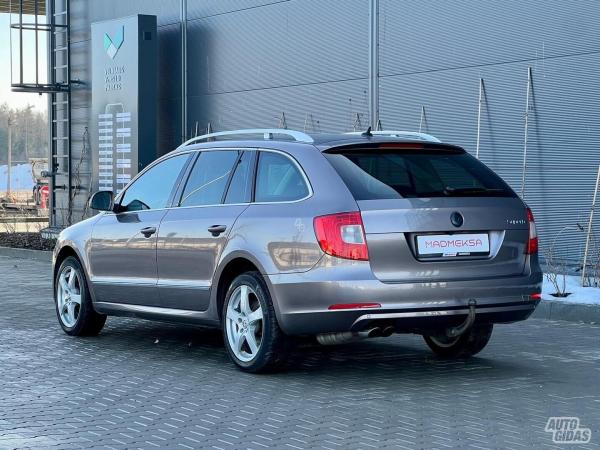 Grey Skoda SuperB 2010 in Vilnius, with an engine capacity of 2.00 L and mileage of 390 thousand km for 4490 €, photo 8 on AUTOMOTO.COM.LV