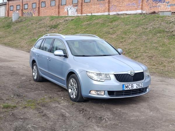 Pelēks Skoda SuperB 2010 Kauņa, ar dzinēja tilpumu 2.00 L un nobraukumu 321 tūkst. km par 2800 €, foto 4 vietnē AUTOMOTO.COM.LV