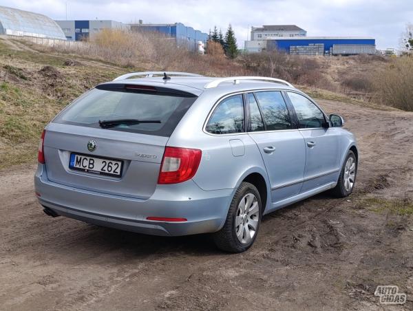 Pelēks Skoda SuperB 2010 Kauņa, ar dzinēja tilpumu 2.00 L un nobraukumu 321 tūkst. km par 2800 €, foto 7 vietnē AUTOMOTO.COM.LV